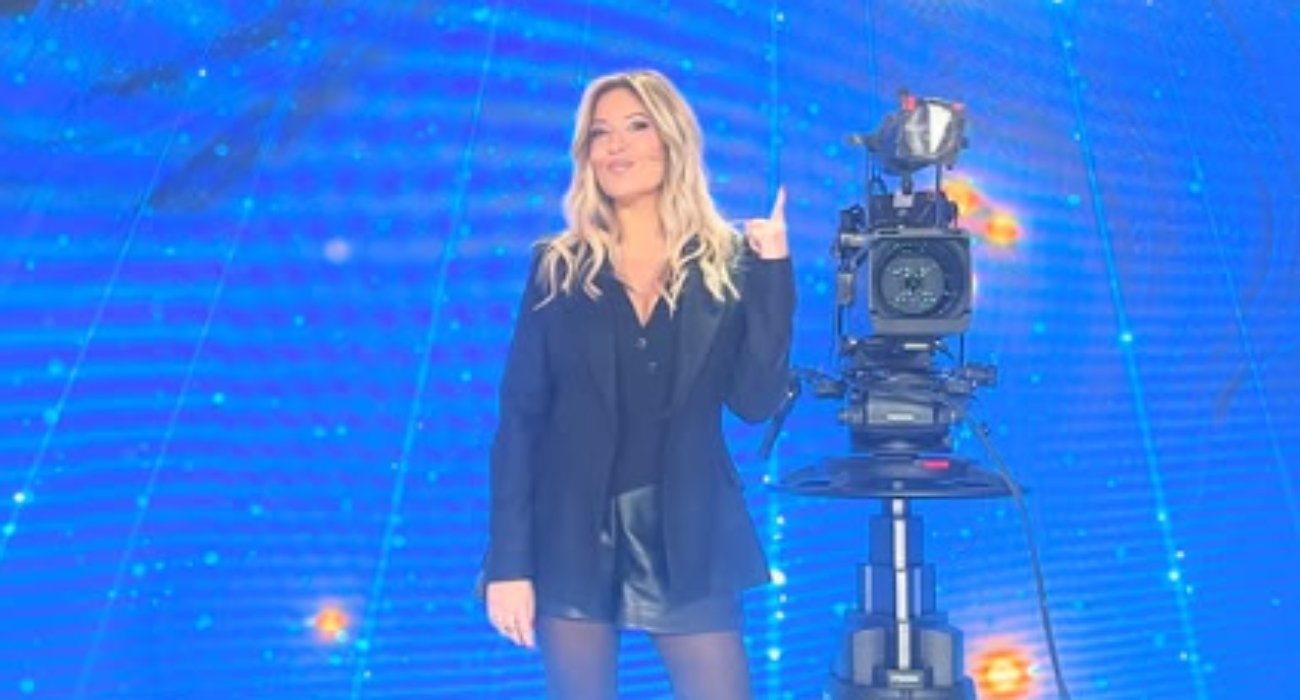 Selvaggia Lucarelli parla della reazione di Milly Carlucci al suo ...